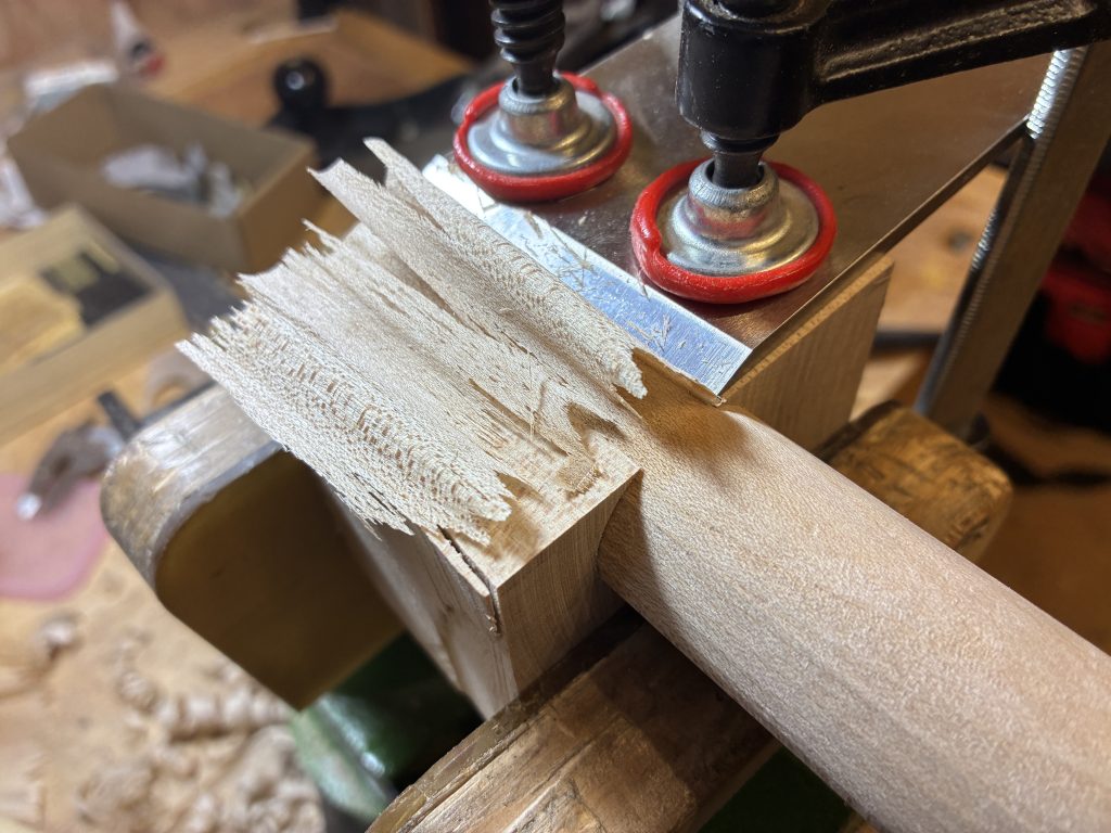 ペグ調整 - atelier contrabass NARU | コントラバス工房 / 出張修理/調整